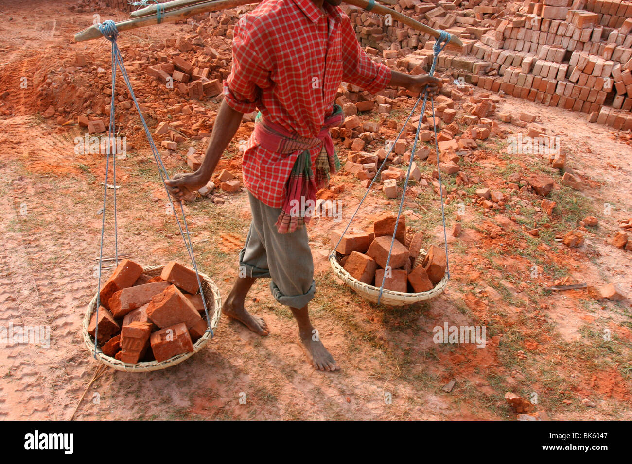 Worker in a West Bengal brick factory, Gamarkunda, West Bengal, India ...