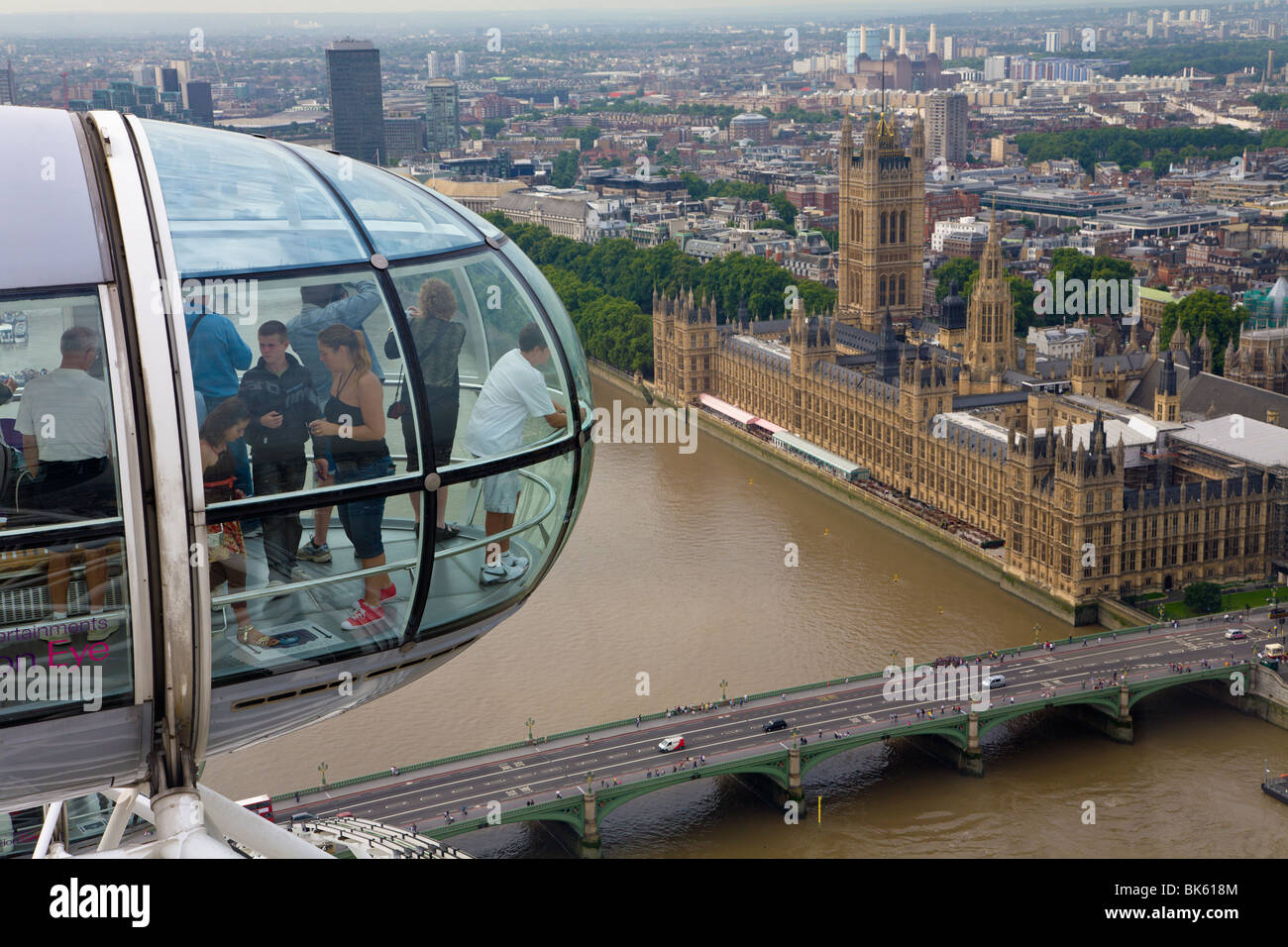 London eye pod hi-res stock photography and images - Alamy