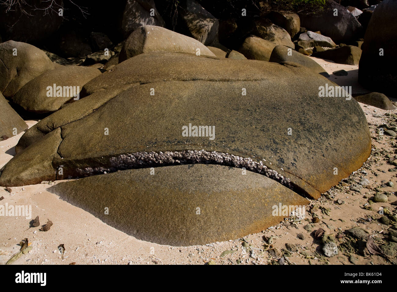 Tioman island coastline beach rock formation asia Stock Photo - Alamy