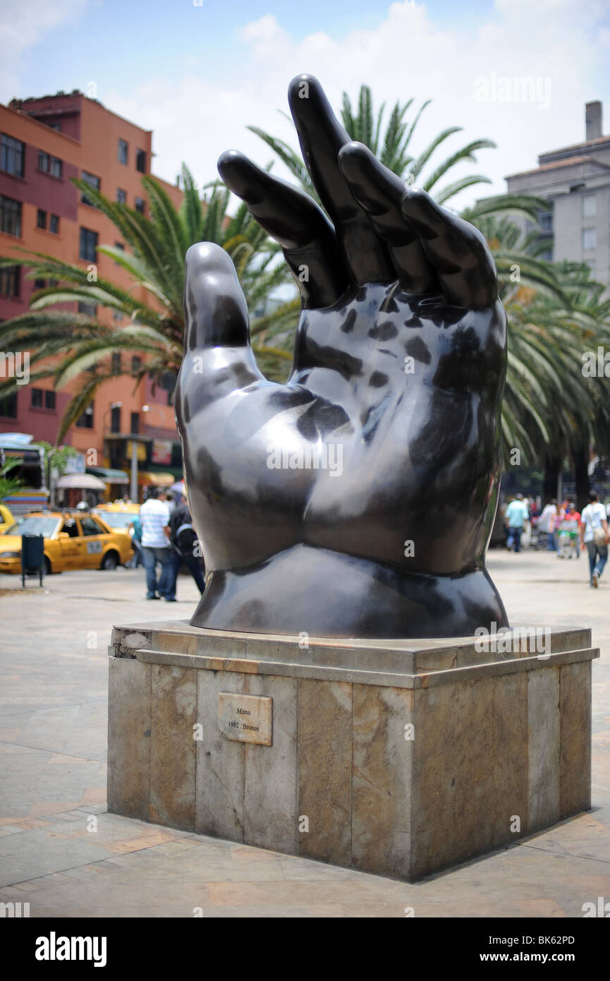 Sculpture by Fernando Botero, one of the most celebrated contemporary ...