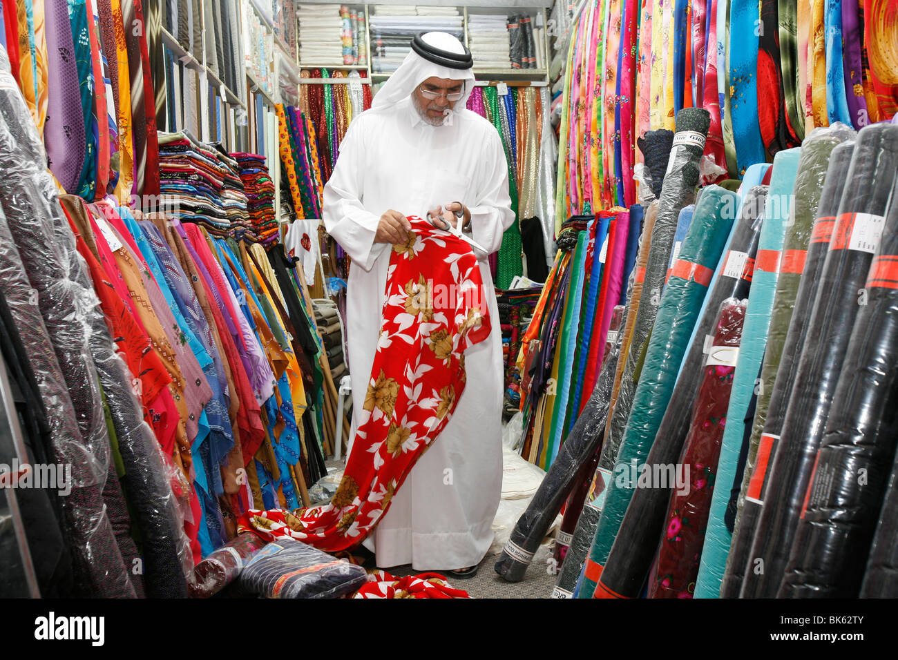 Old Souq (Souq Waqif), Doha, Qatar, Middle East Stock Photo - Alamy