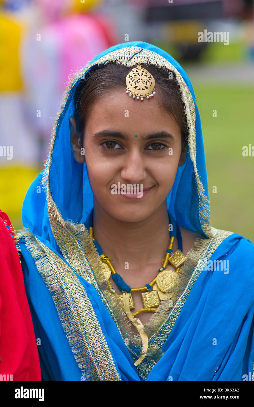 Indian girl in Sikh costume Stock Photo - Alamy