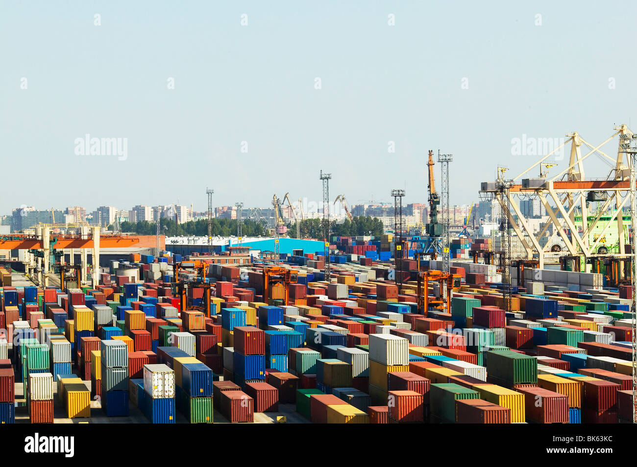 Cargo containers at a shipyard Stock Photo - Alamy