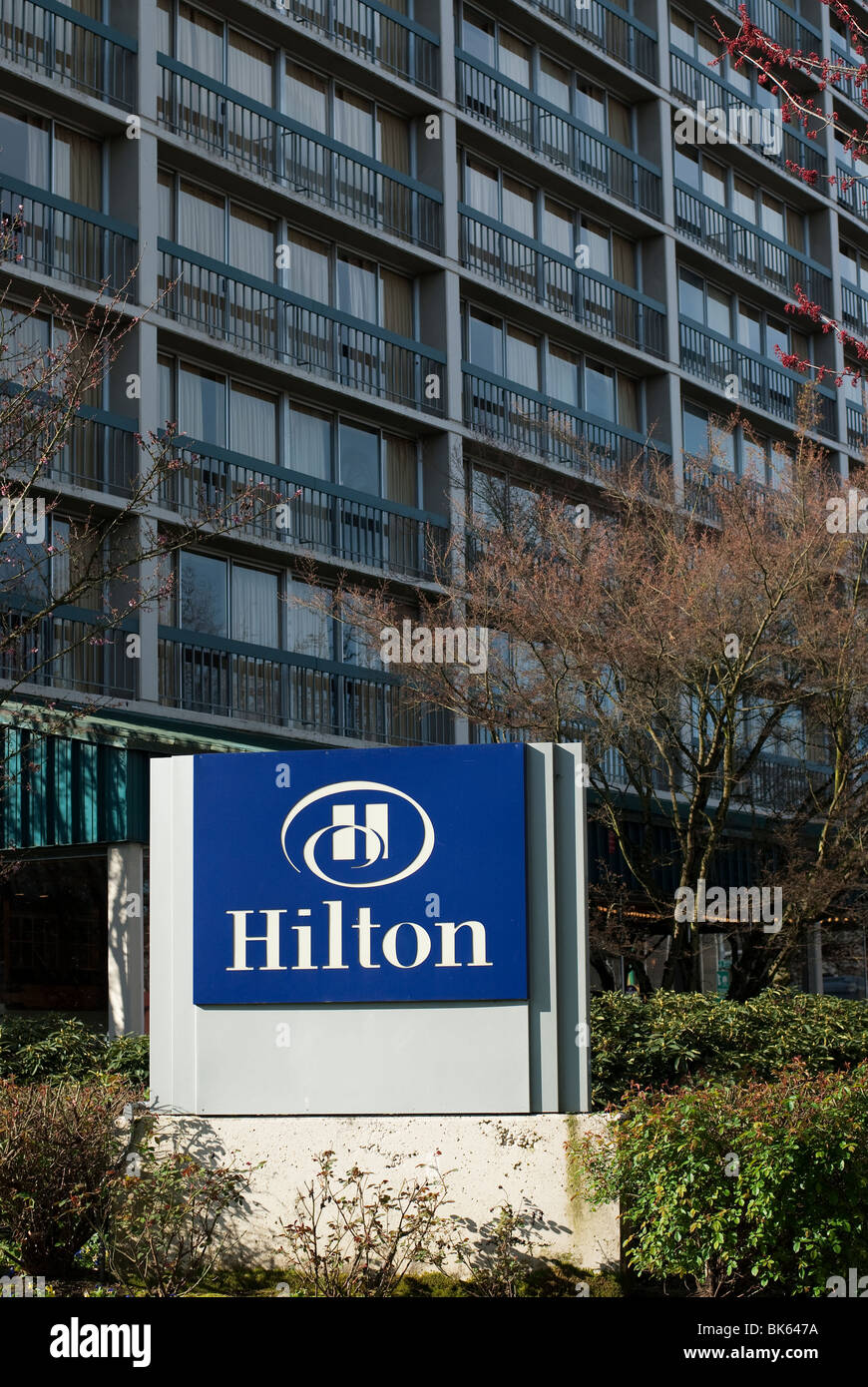 Sign outside the Hilton hotel in Eugene, Oregon, USA Stock Photo - Alamy