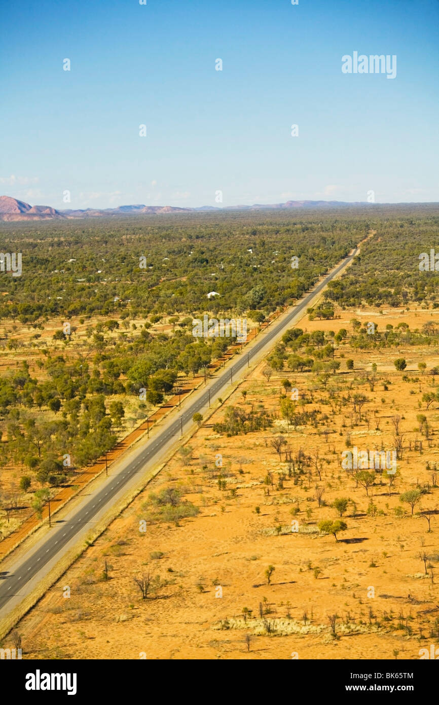 Long outback roads hi-res stock photography and images - Alamy