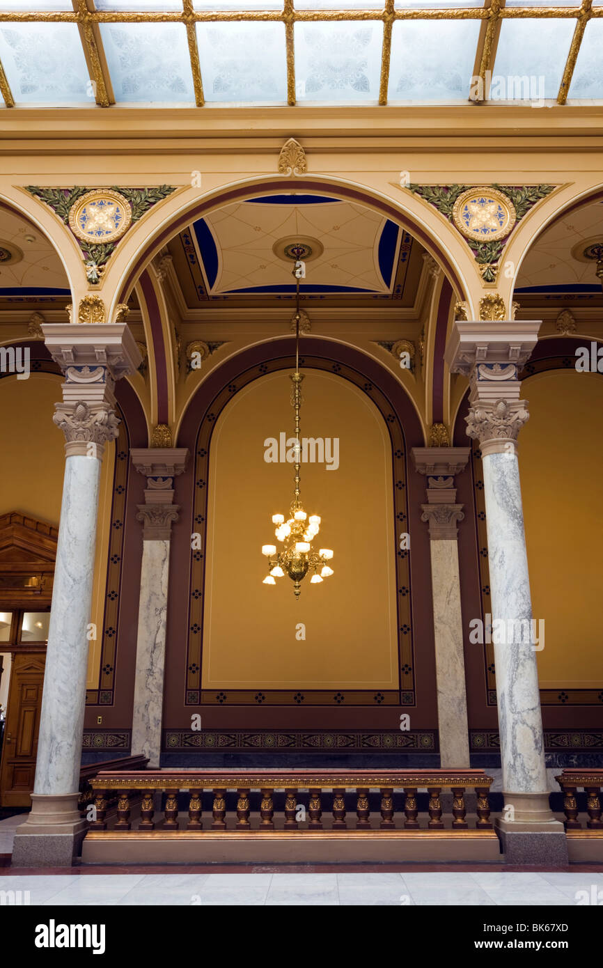 Indiana capitol interior hi-res stock photography and images - Alamy