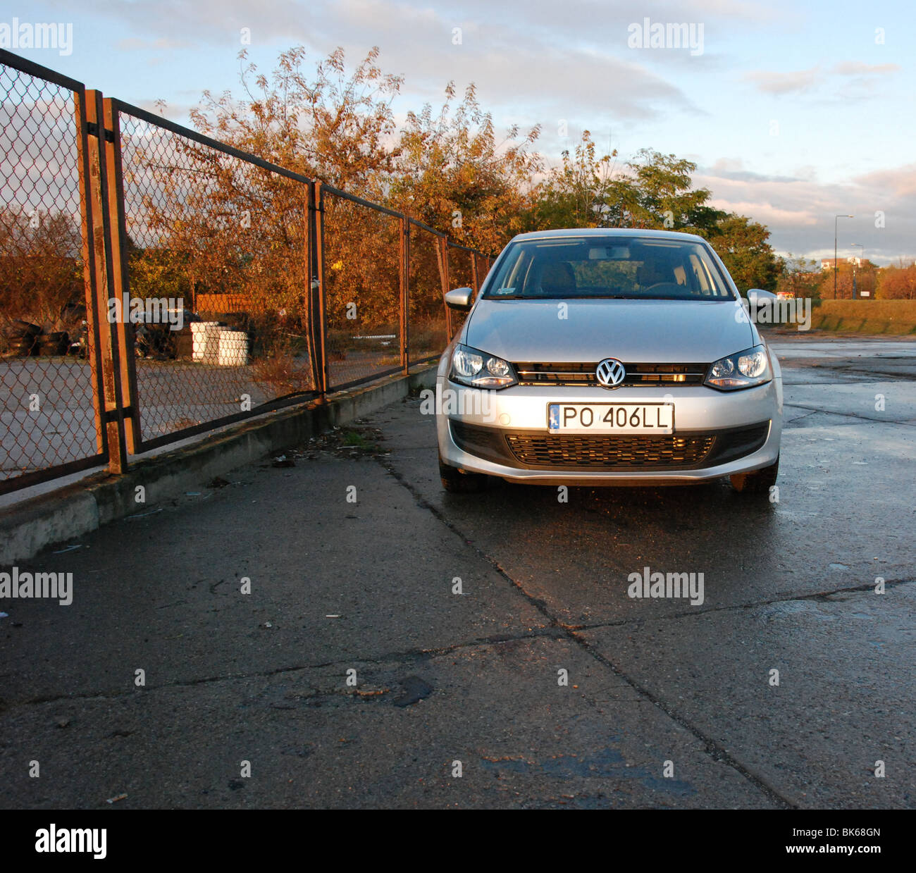 Volkswagen Polo 1.6 TDI - 2009 - silver metallic - five doors (5D ...