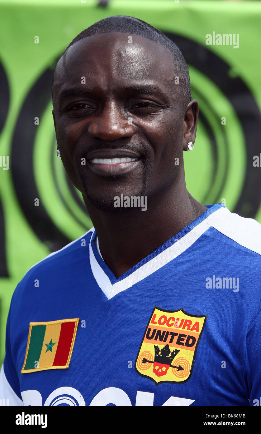 AKON ROCK N GOL MTV TR3S KICKS OFF THE WORLD CUP TV SPECIAL CARSON LOS ...