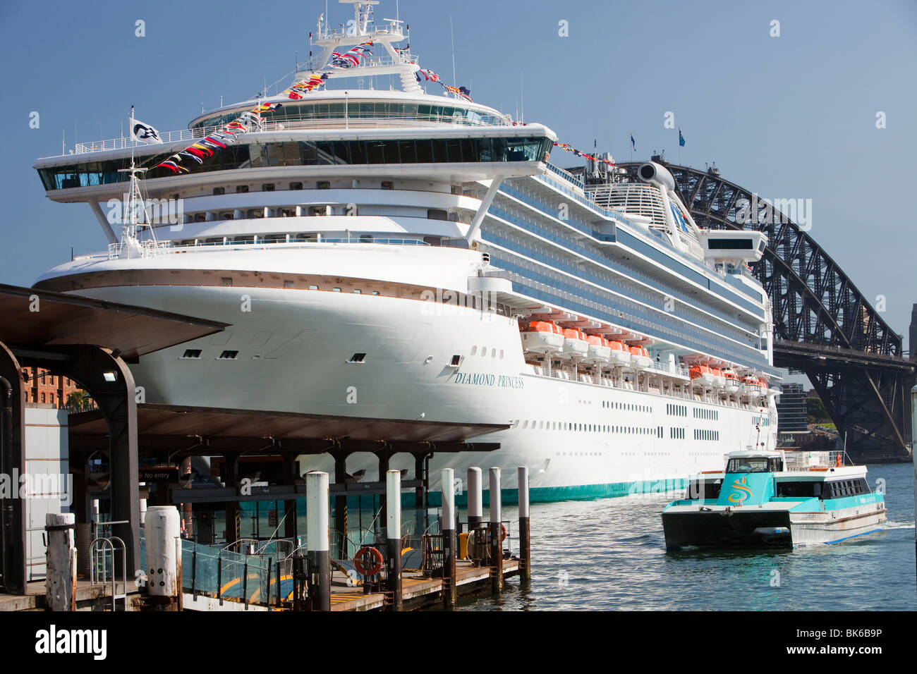 The Diamond Princess cruise ship in Sydney Harbour, in front of the ...