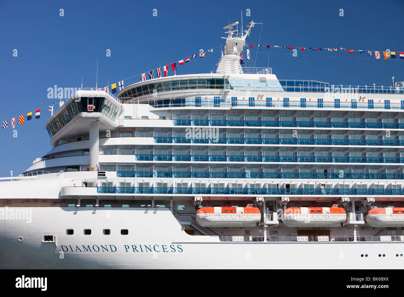 The Diamond Princess cruise ship in Sydney Harbour, Australia Stock ...