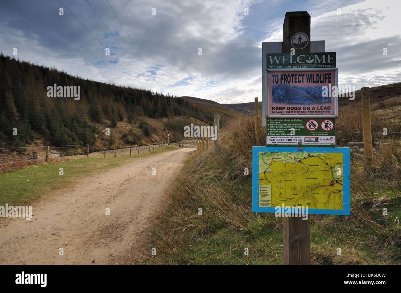 Welcome sign to access land in the Forest of Bowland Stock Photo - Alamy