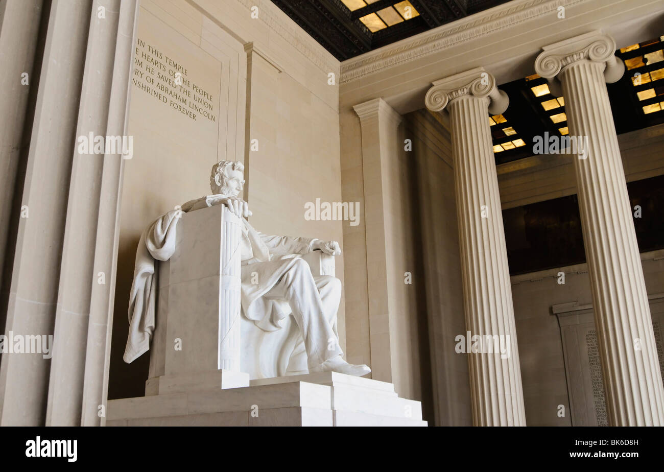 Inside of the Lincoln Memorial in Washington DC Stock Photo - Alamy