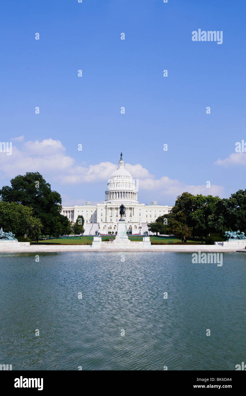 Famous capitol building symbol capital hi-res stock photography and ...
