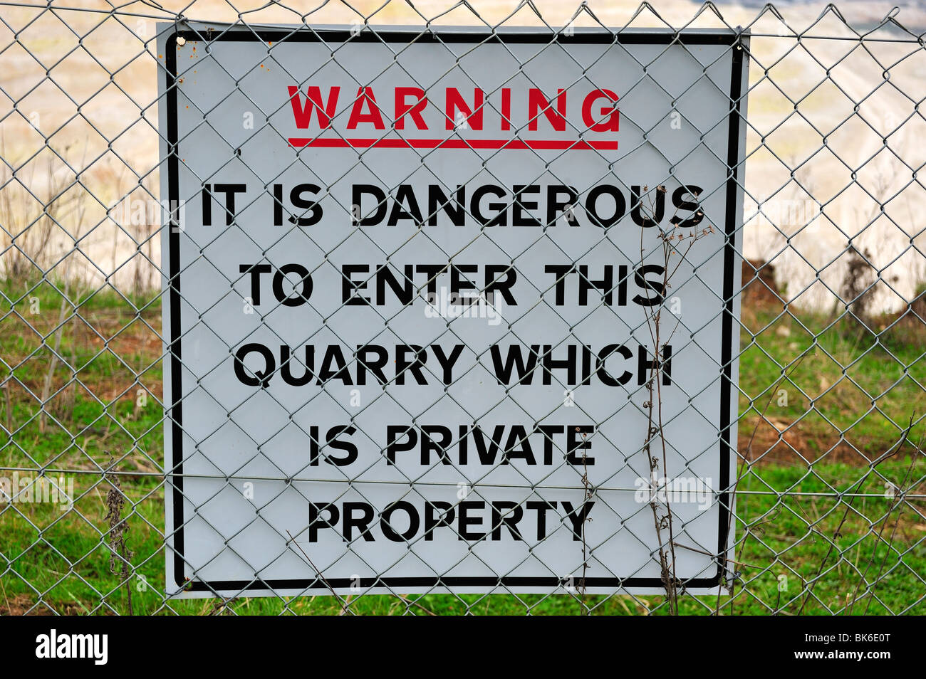 Quarry sign hi-res stock photography and images - Alamy