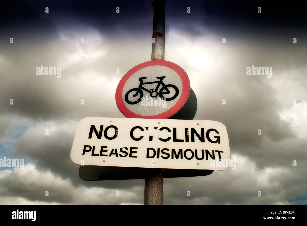 Mandatory safety signs icon hi-res stock photography and images - Alamy