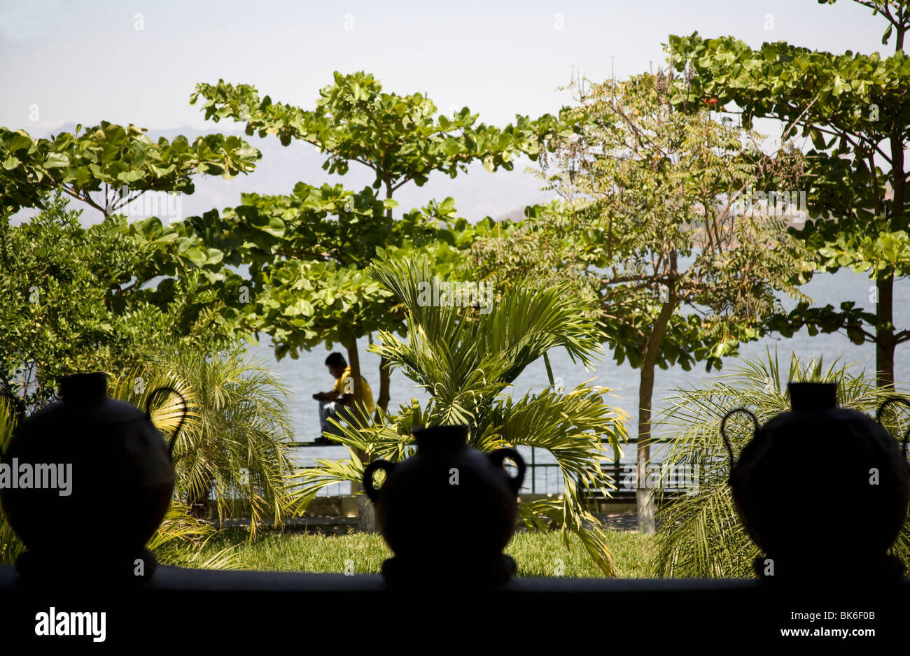 Silhouette of pots Centro Turistico Puerto San Juan Lake Suchitlan ...