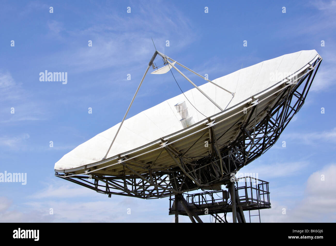 Nasa satellite dish hi-res stock photography and images - Alamy