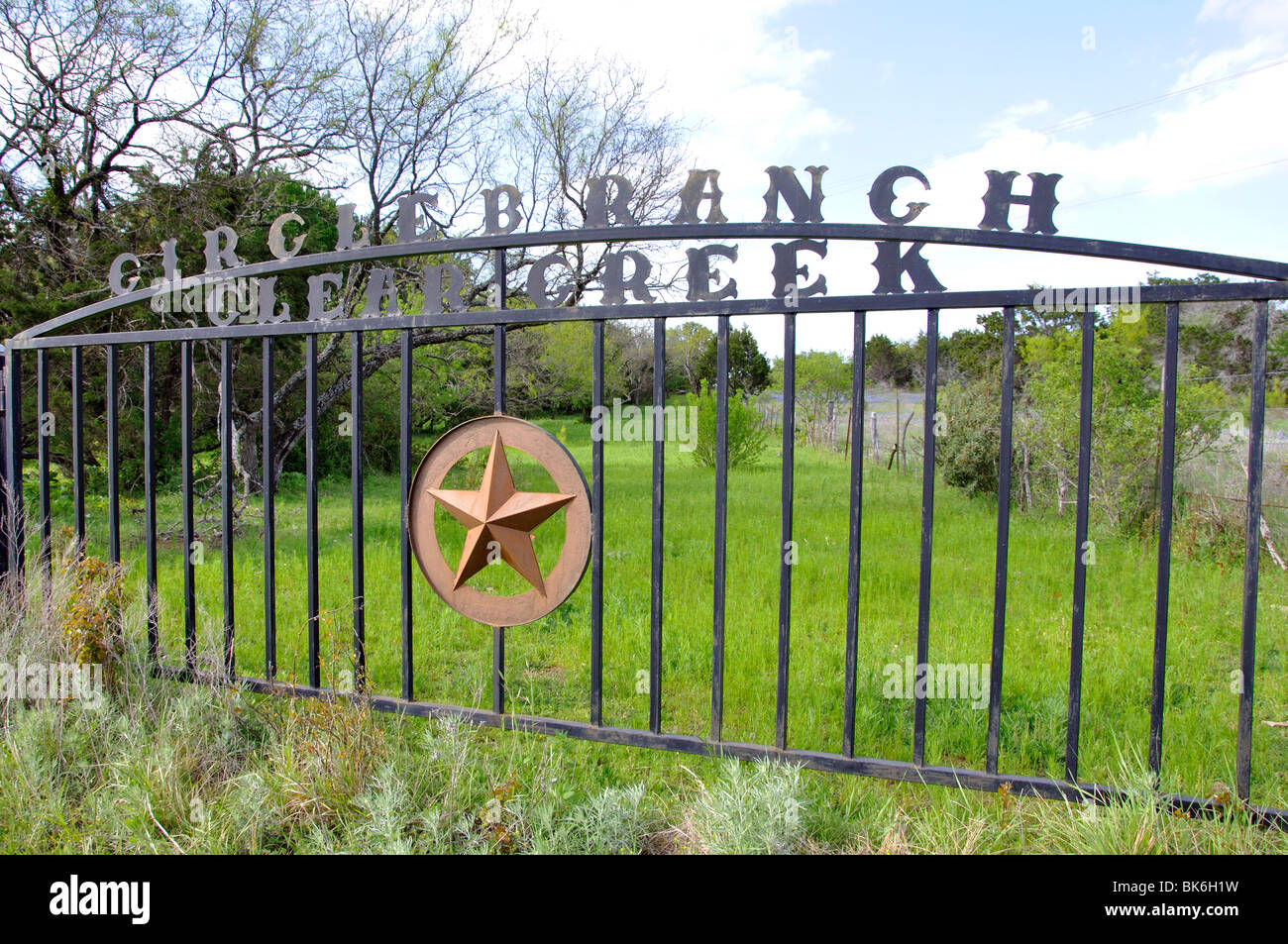 Texas ranch gate, USA Stock Photo - Alamy