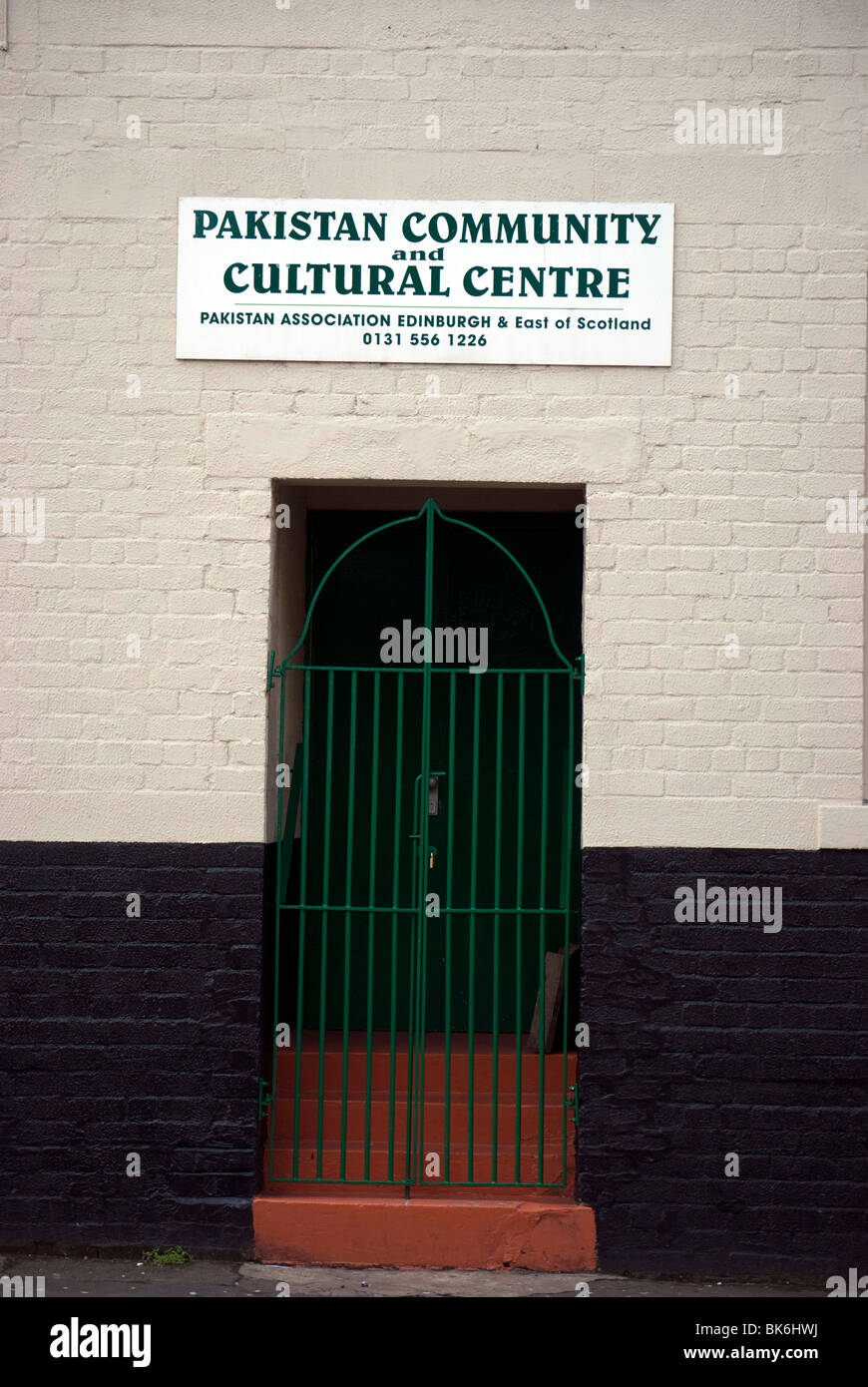 Entrance to the Pakistan Community and Cultural Centre in Edinburgh ...
