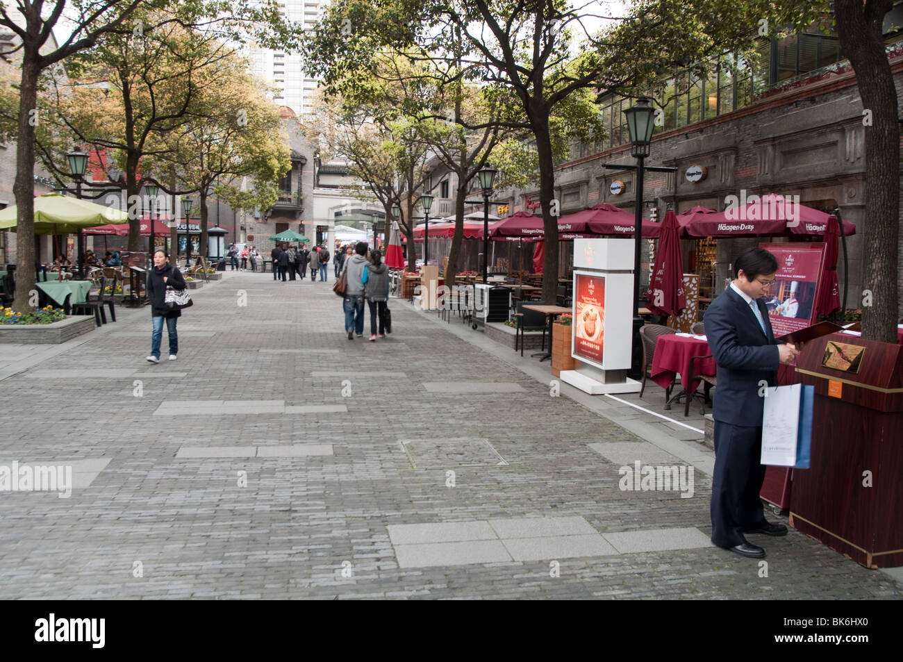 Xintiandi, Shanghai, China Stock Photo - Alamy