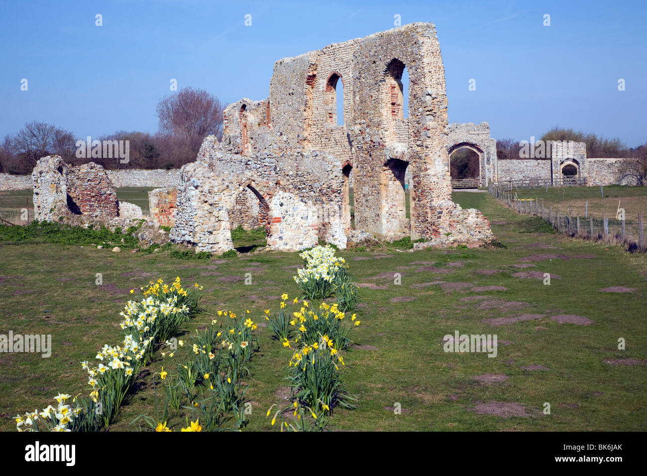 Dunwich ruins hi-res stock photography and images - Alamy