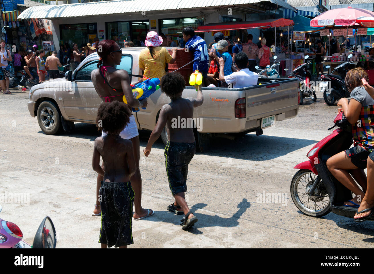 Thailand sonkran festival hi-res stock photography and images - Alamy