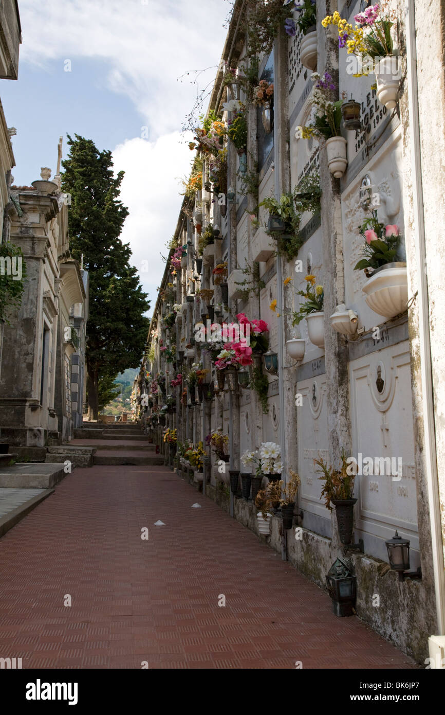 Italian Graveyard Stock Photos & Italian Graveyard Stock Images - Alamy