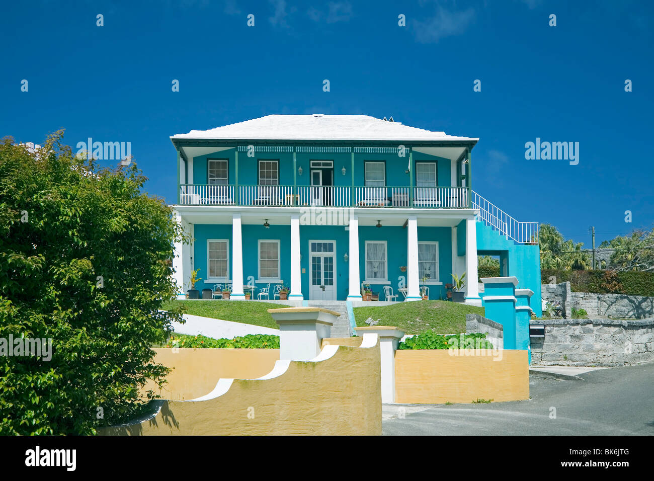 Colorful Bermuda home Stock Photo - Alamy