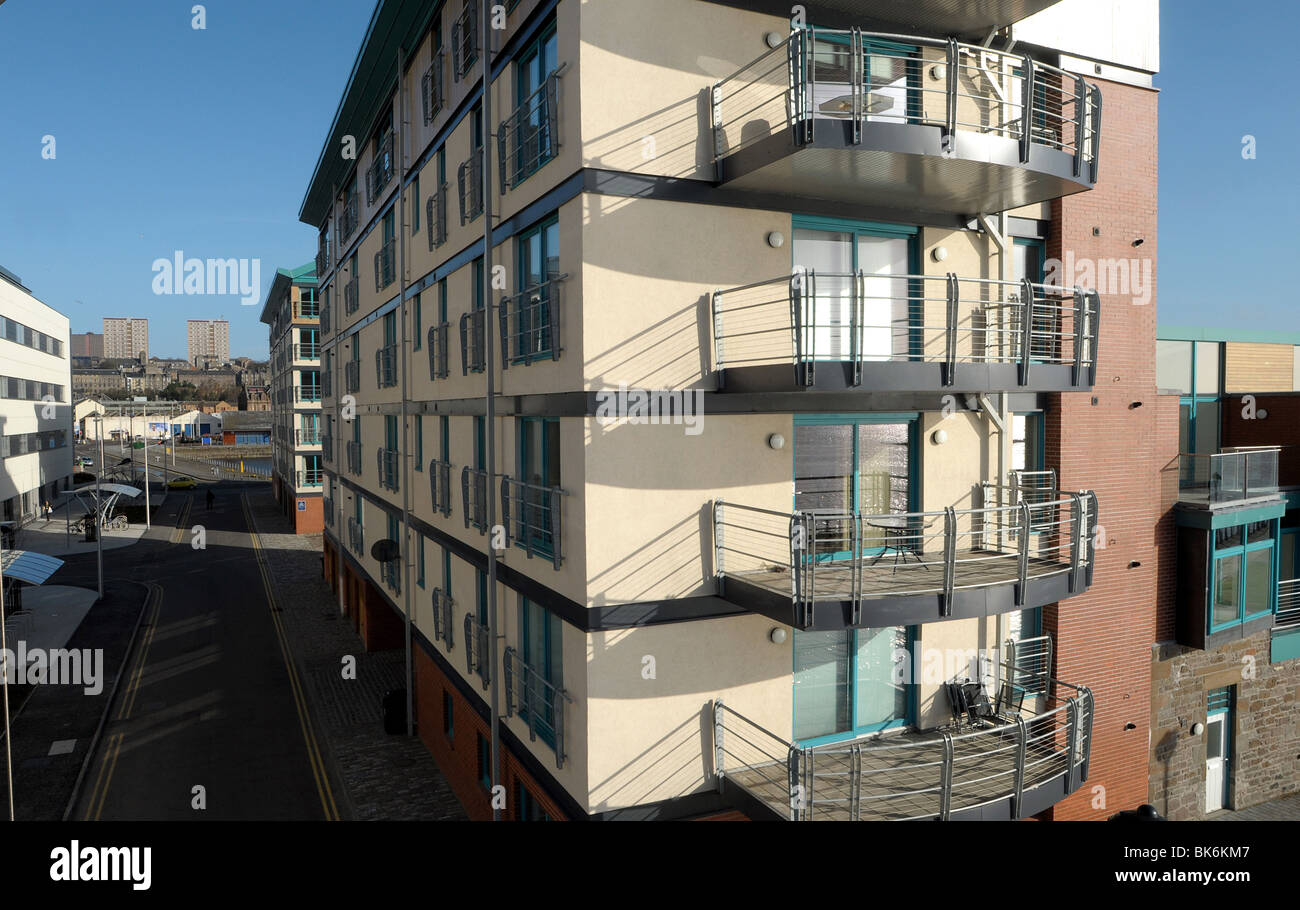 Luxury waterfront development hi-res stock photography and images - Alamy