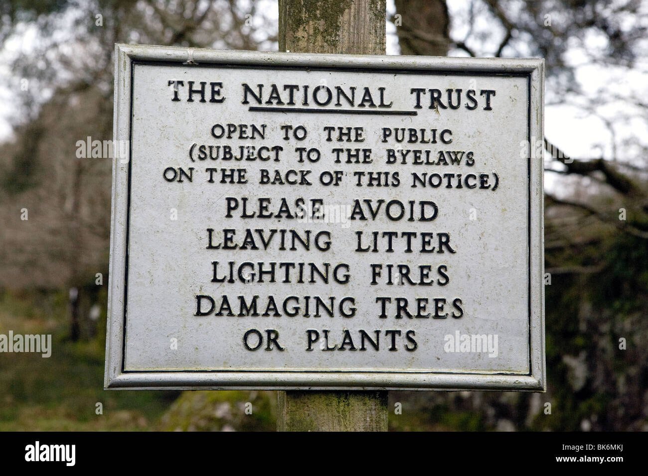 National trust sign property hi-res stock photography and images - Alamy