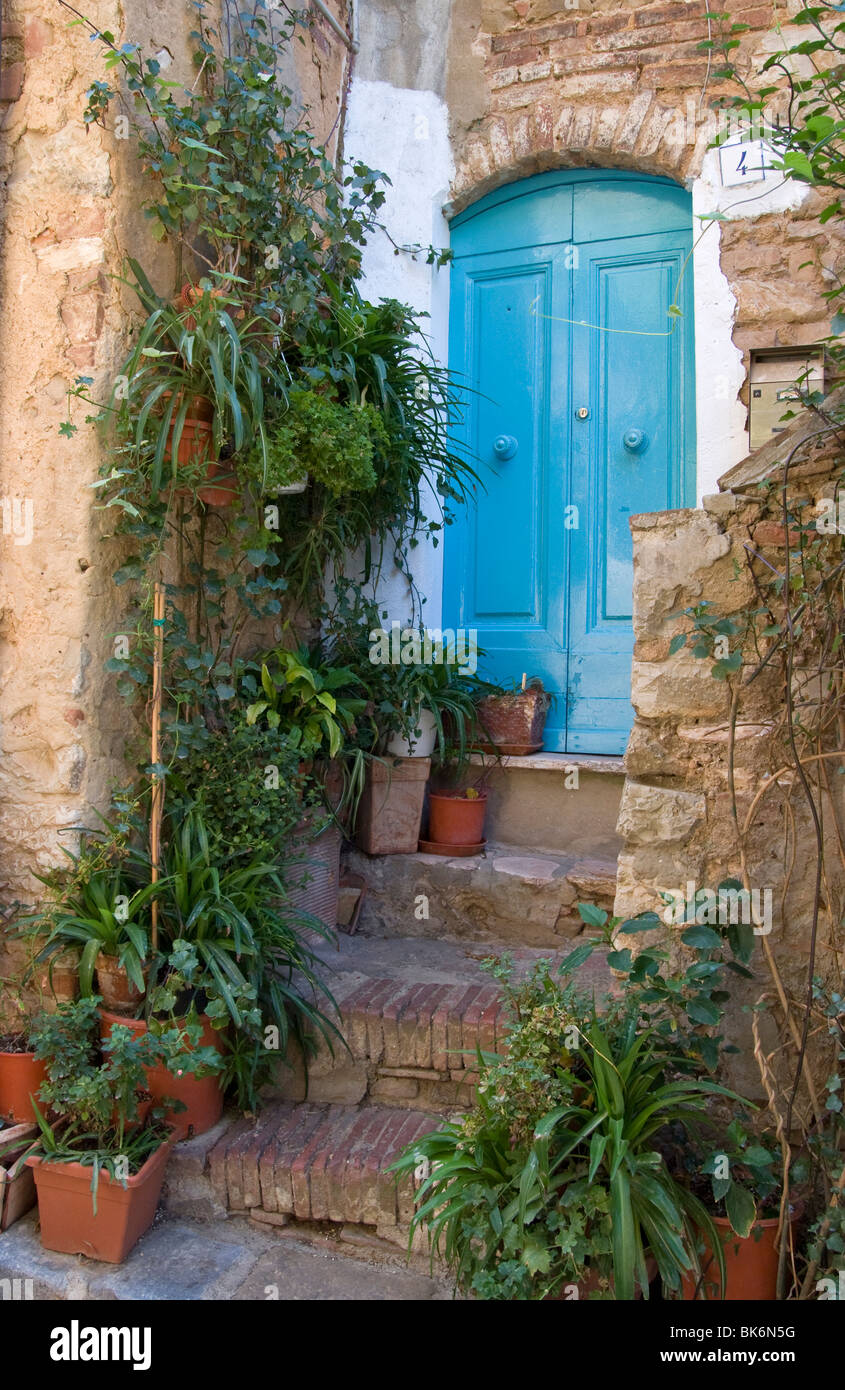 Tuscany steps hi-res stock photography and images - Alamy