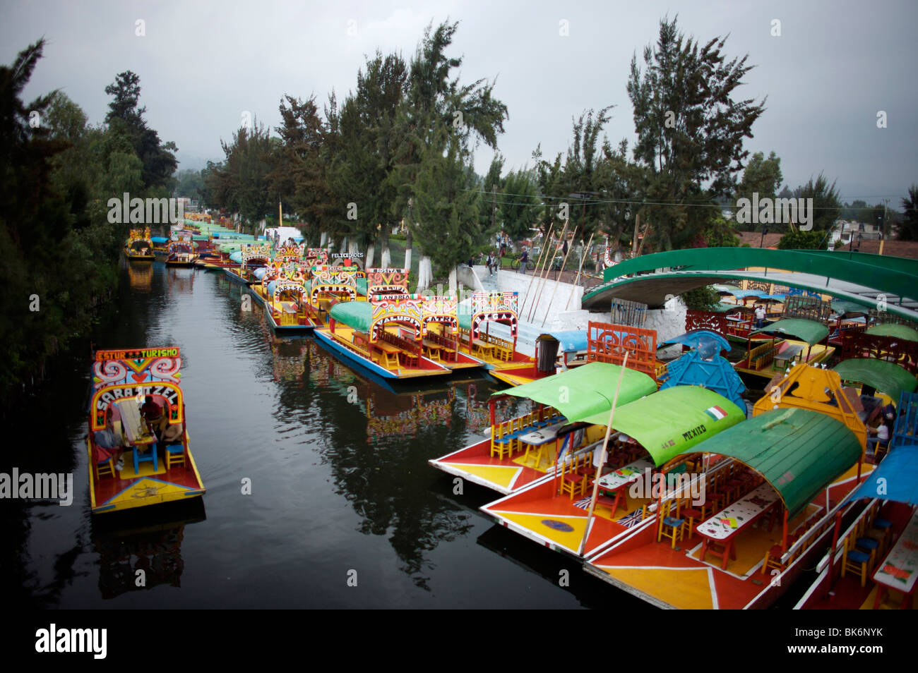 Trajineras on canal High Resolution Stock Photography and Images - Alamy