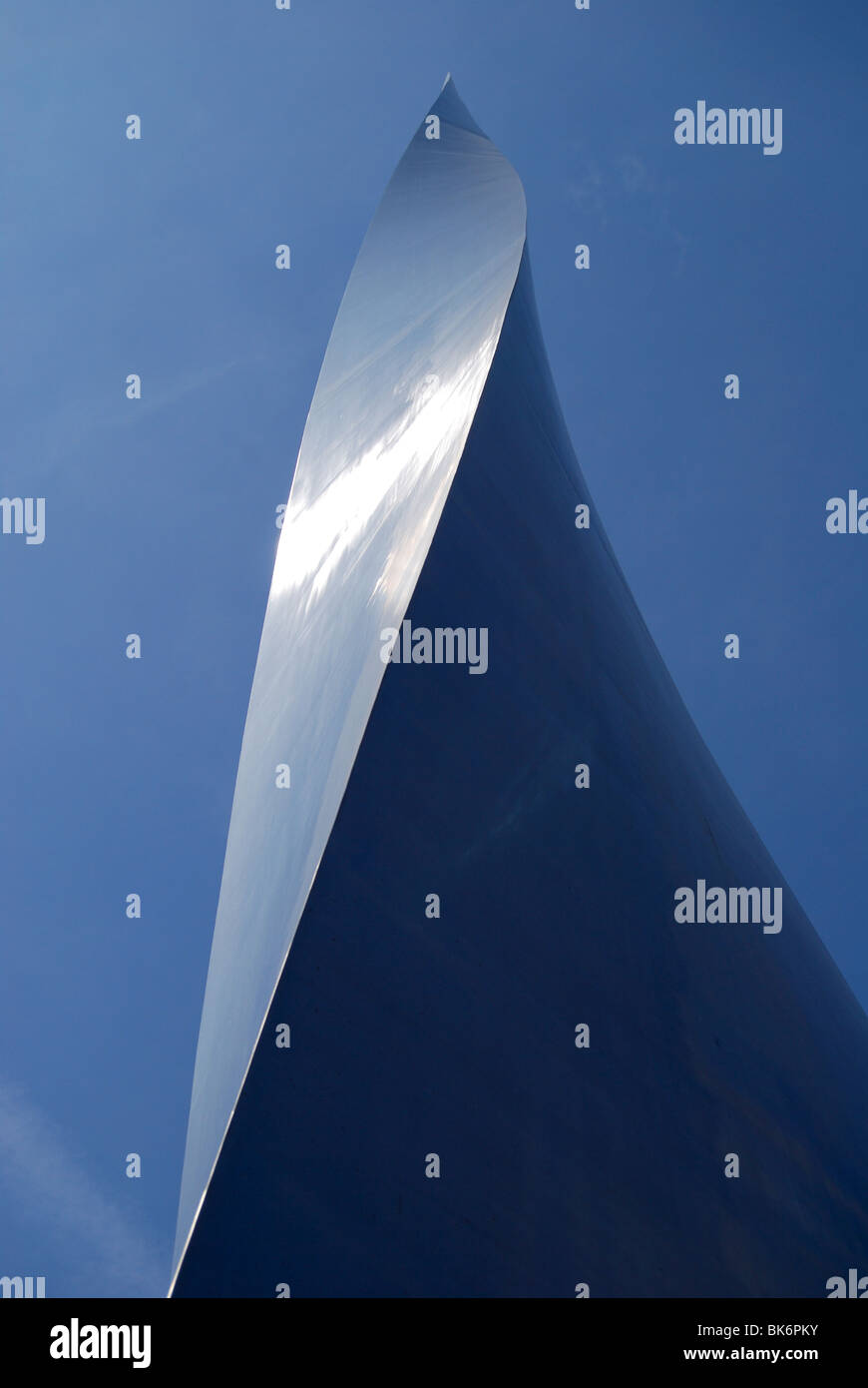 Stainless steel art spire metal hi-res stock photography and images - Alamy