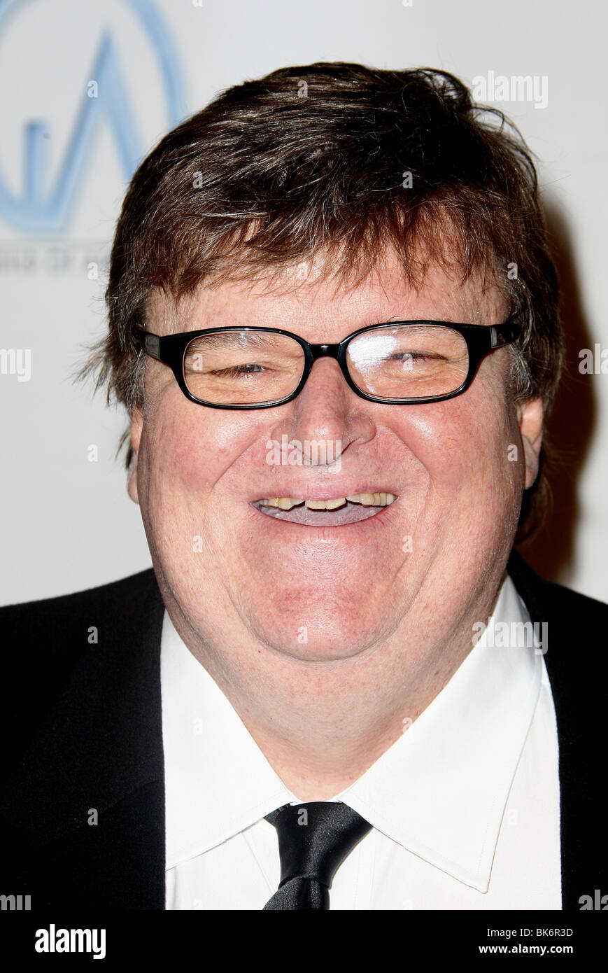 MICHAEL MOORE 2008 PRODUCERS GUILD OF AMERICA AWARDS BEVERLY HILTON ...