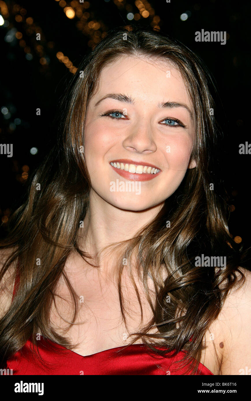 SARAH BOLGER THE SPIDERWICK CHRONICLES PREMIERE PARAMOUNT STUDIOS ...