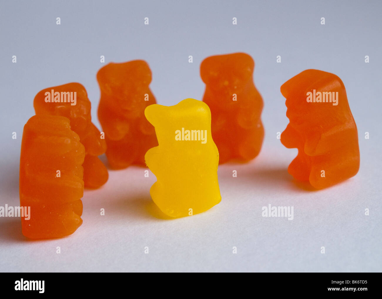 Gummy bear fight hi-res stock photography and images - Alamy