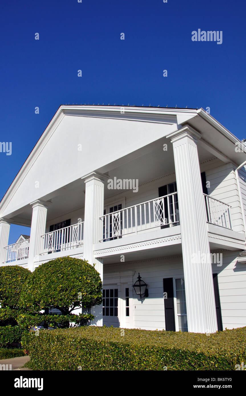 Southfork ranch house hi-res stock photography and images - Alamy