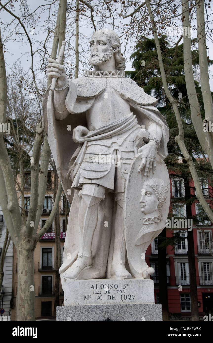 Alonso Rei de Leon 1027 Palacio Real Royal Palace Plaze de Orient ...