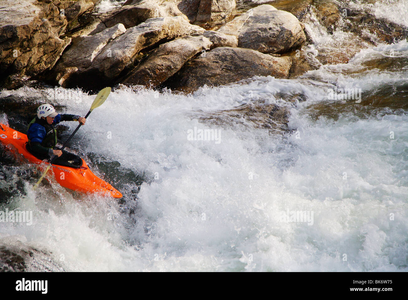MALE KAYAKER CRASHING THROUGH RAPIDS BULL SLUICE CHATTOOGA RIVER ...