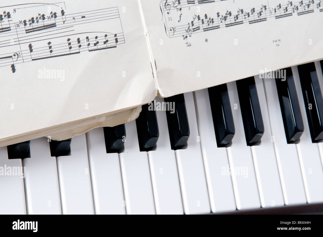 Hymn sheet music illustration hi-res stock photography and images - Alamy