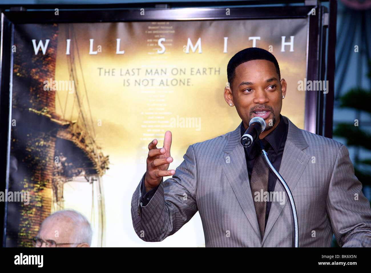 Will smith will smith hand hi-res stock photography and images - Alamy