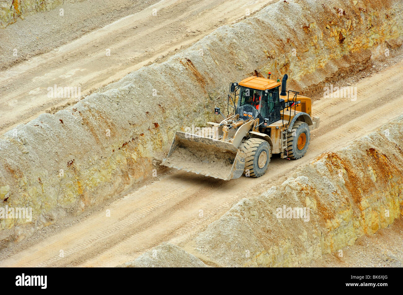Dozer track hi-res stock photography and images - Alamy
