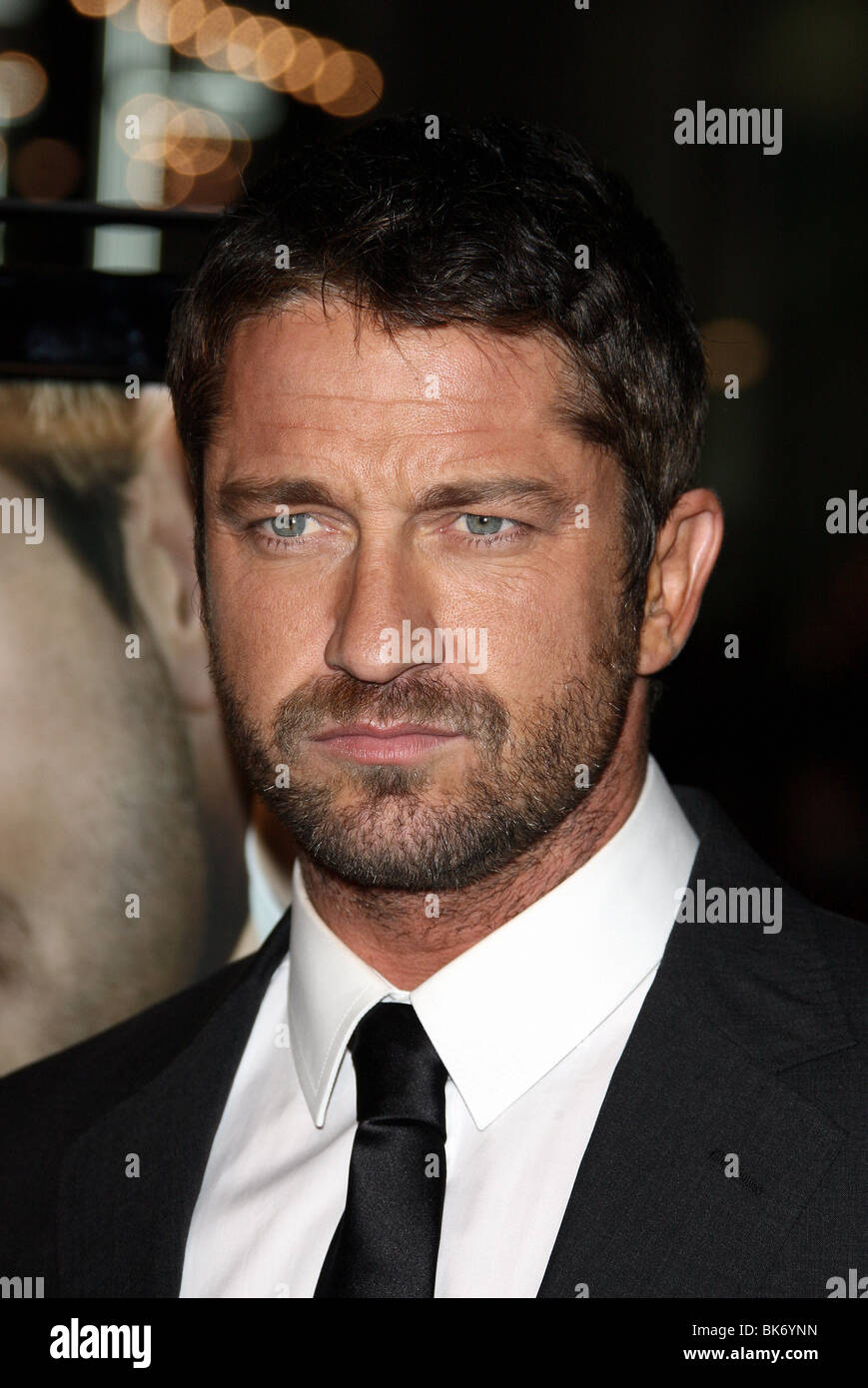 GERARD BUTLER P.S. I LOVE YOU FILM PREMIERE GRAUMANS CHINESE HOLLYWOOD ...