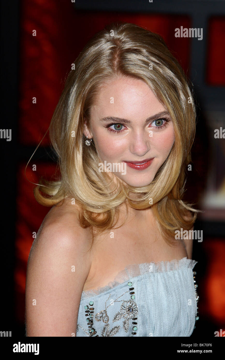 Christine Robb's Instagram, Twitter & Facebook on IDCrawl