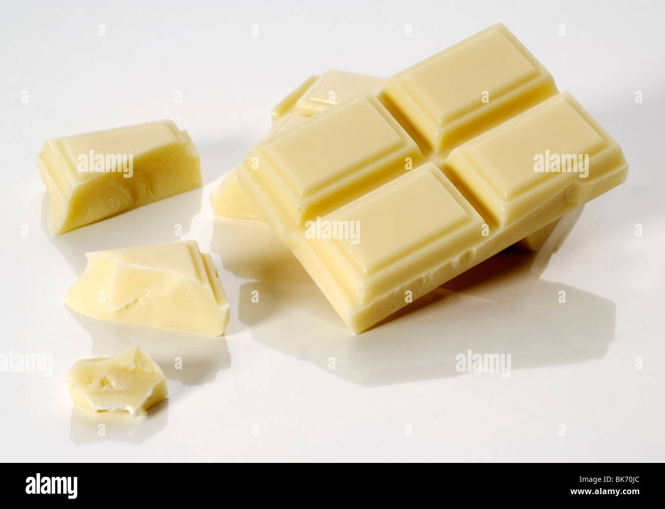 White chocolate chunks Stock Photo - Alamy