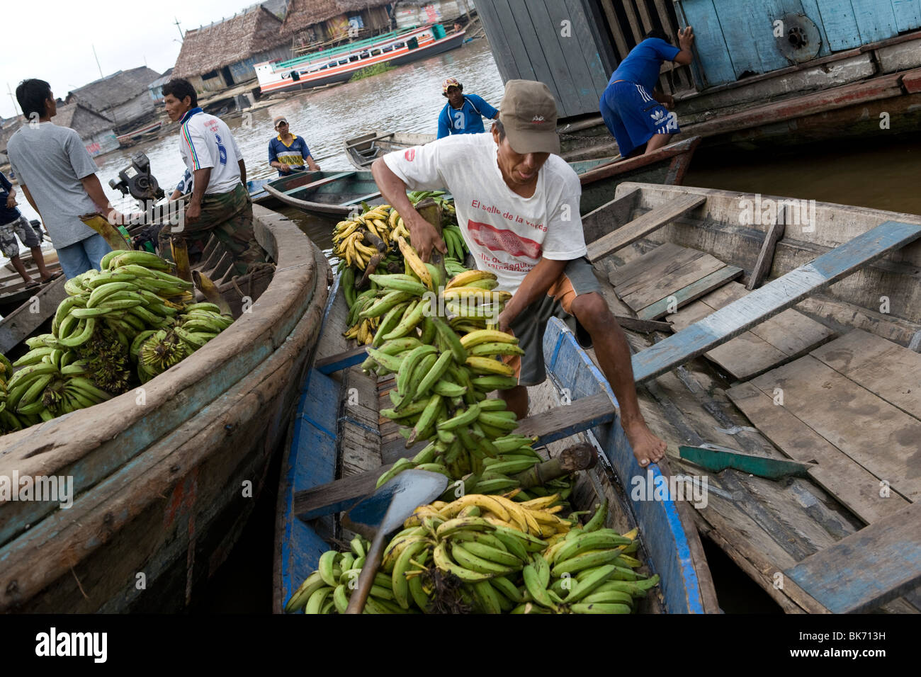 American boat workers hi-res stock photography and images - Alamy