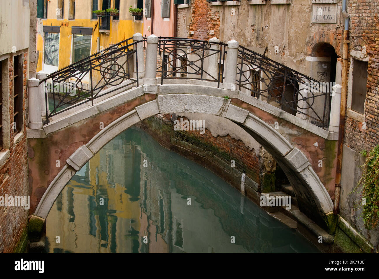 Ponte delle Colonne, Venice, Italy Stock Photo - Alamy
