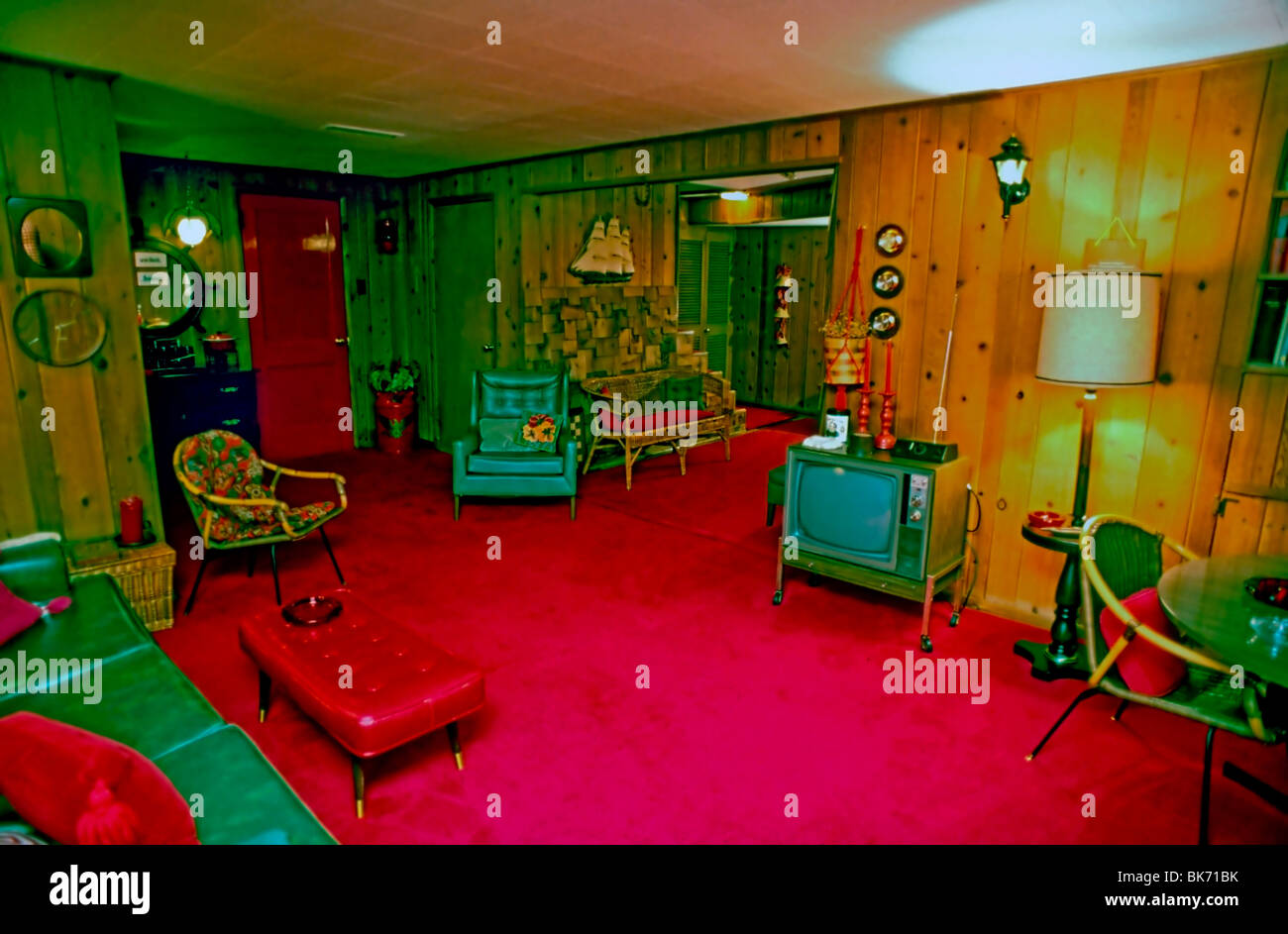 1970s basement hi-res stock photography and images - Alamy