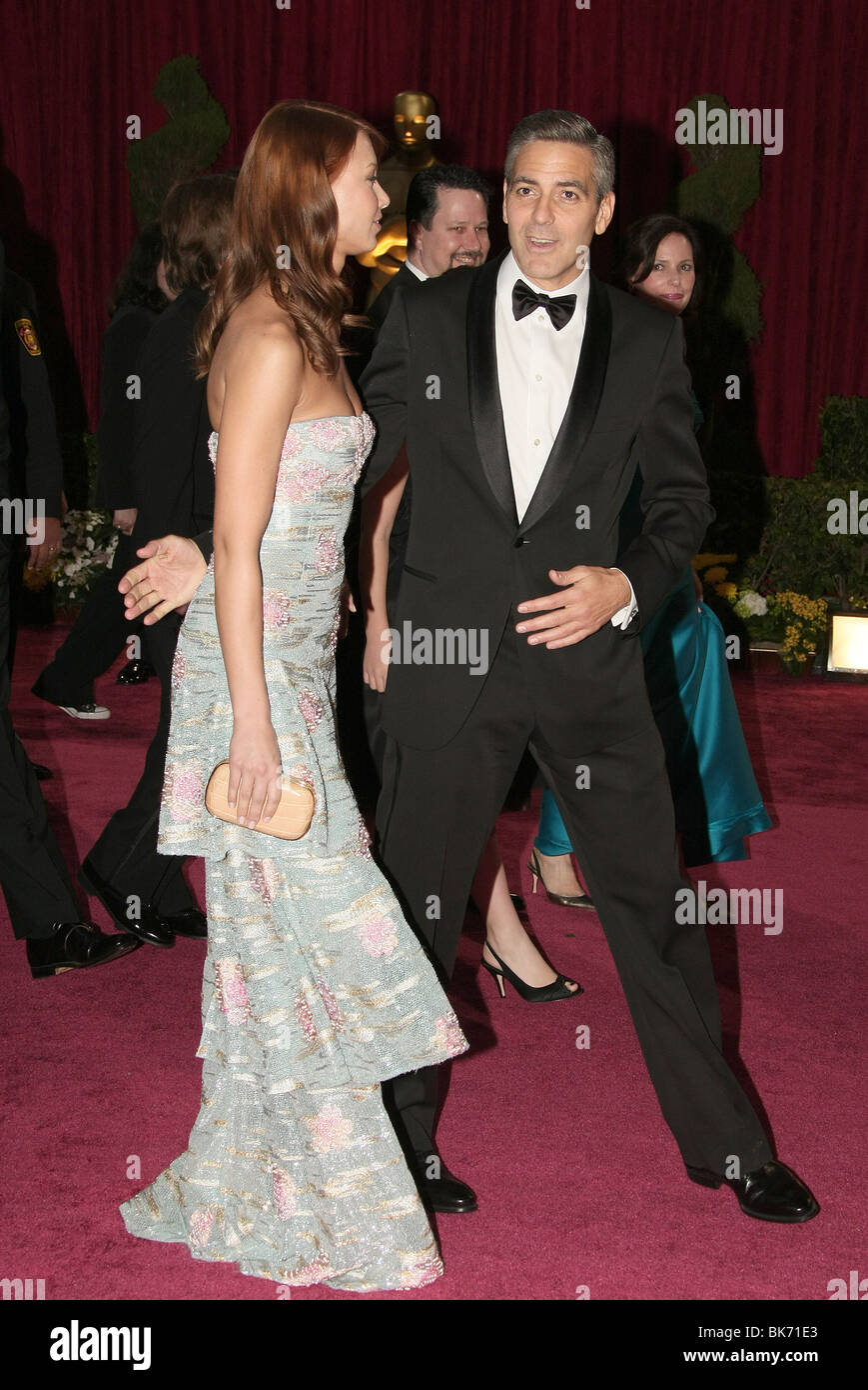 SARAH LARSON & GEORGE CLOONEY 80TH ACADEMY AWARDS ARRIVALS HOLLYWOOD ...