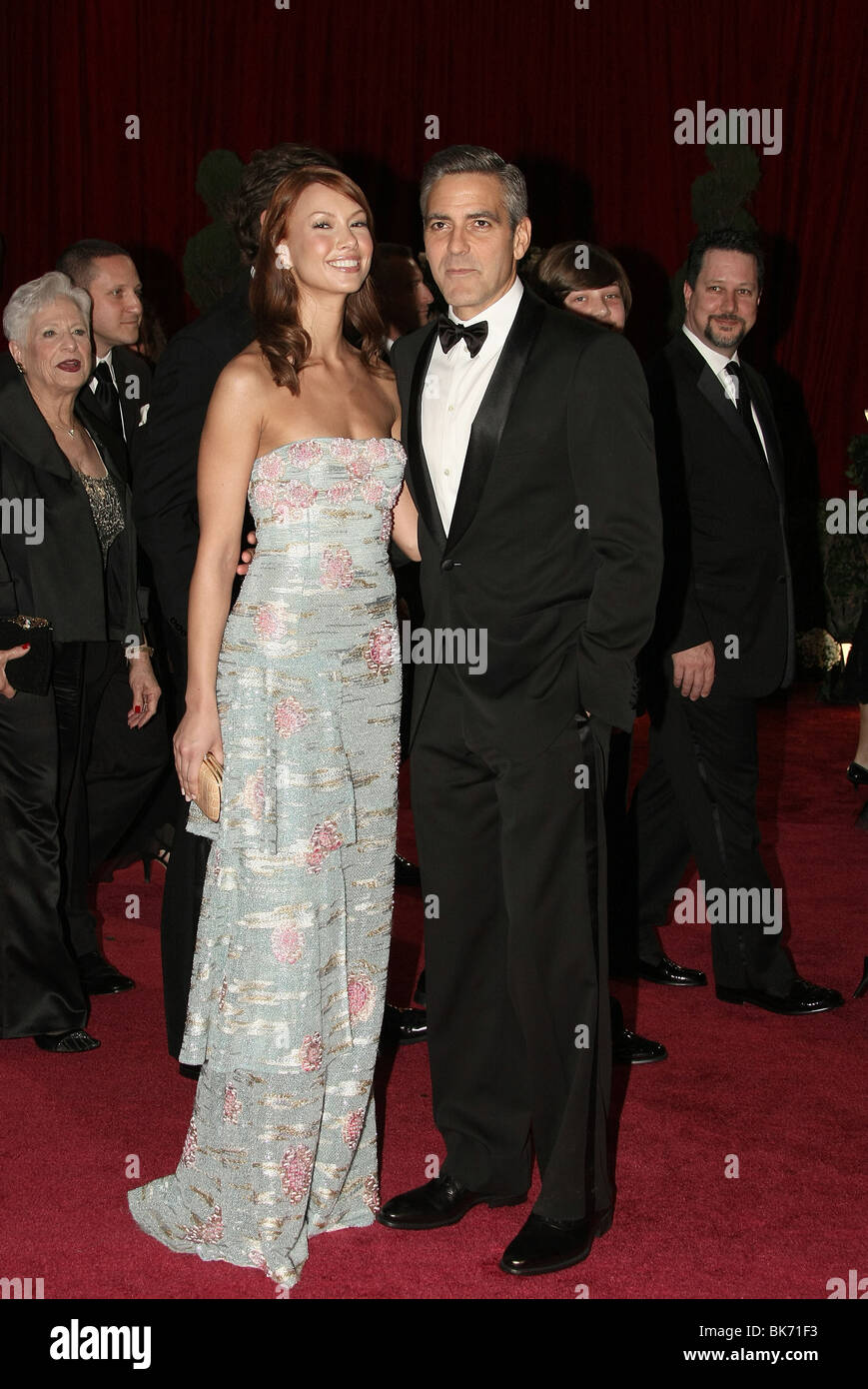 SARAH LARSON & GEORGE CLOONEY 80TH ACADEMY AWARDS ARRIVALS HOLLYWOOD ...